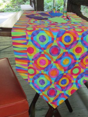 How to Make a 15 Minute Table Runner - WeAllSew