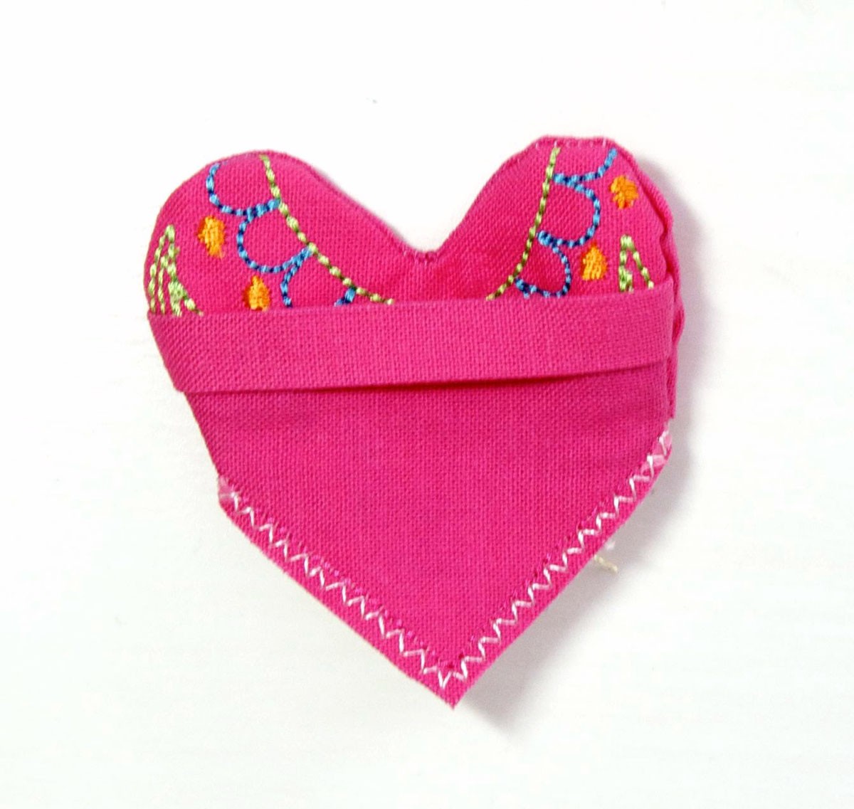 Embroidered Heart Pin and Free Embroidery Design - WeAllSew