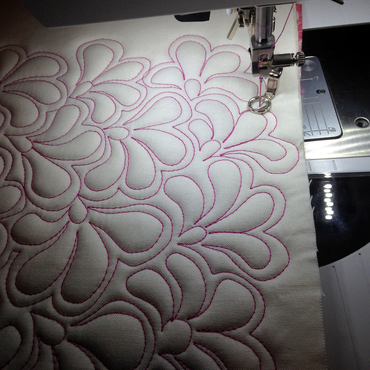 Pin Pal Frame - WeAllSew