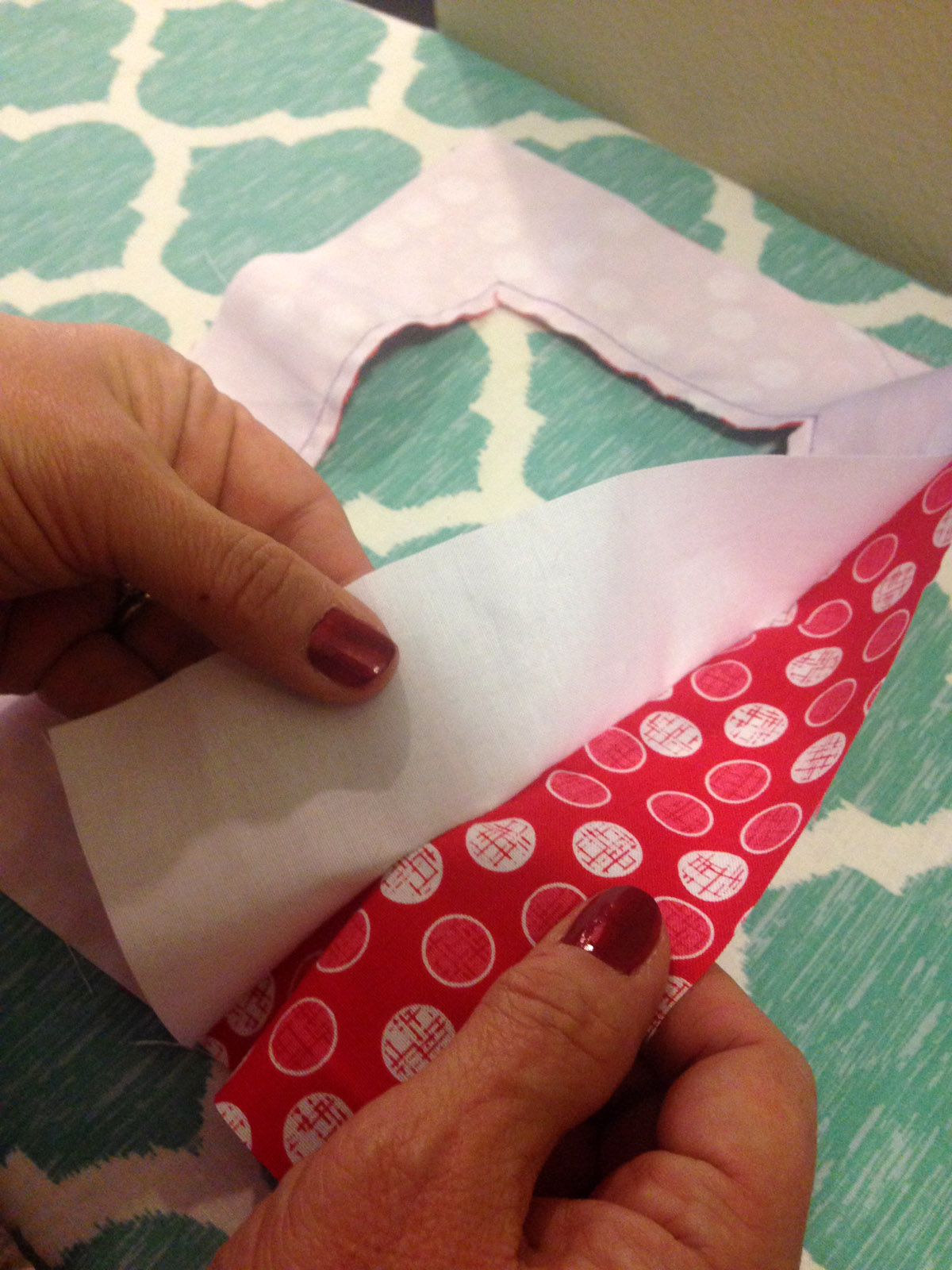 Pin Pal Frame - WeAllSew