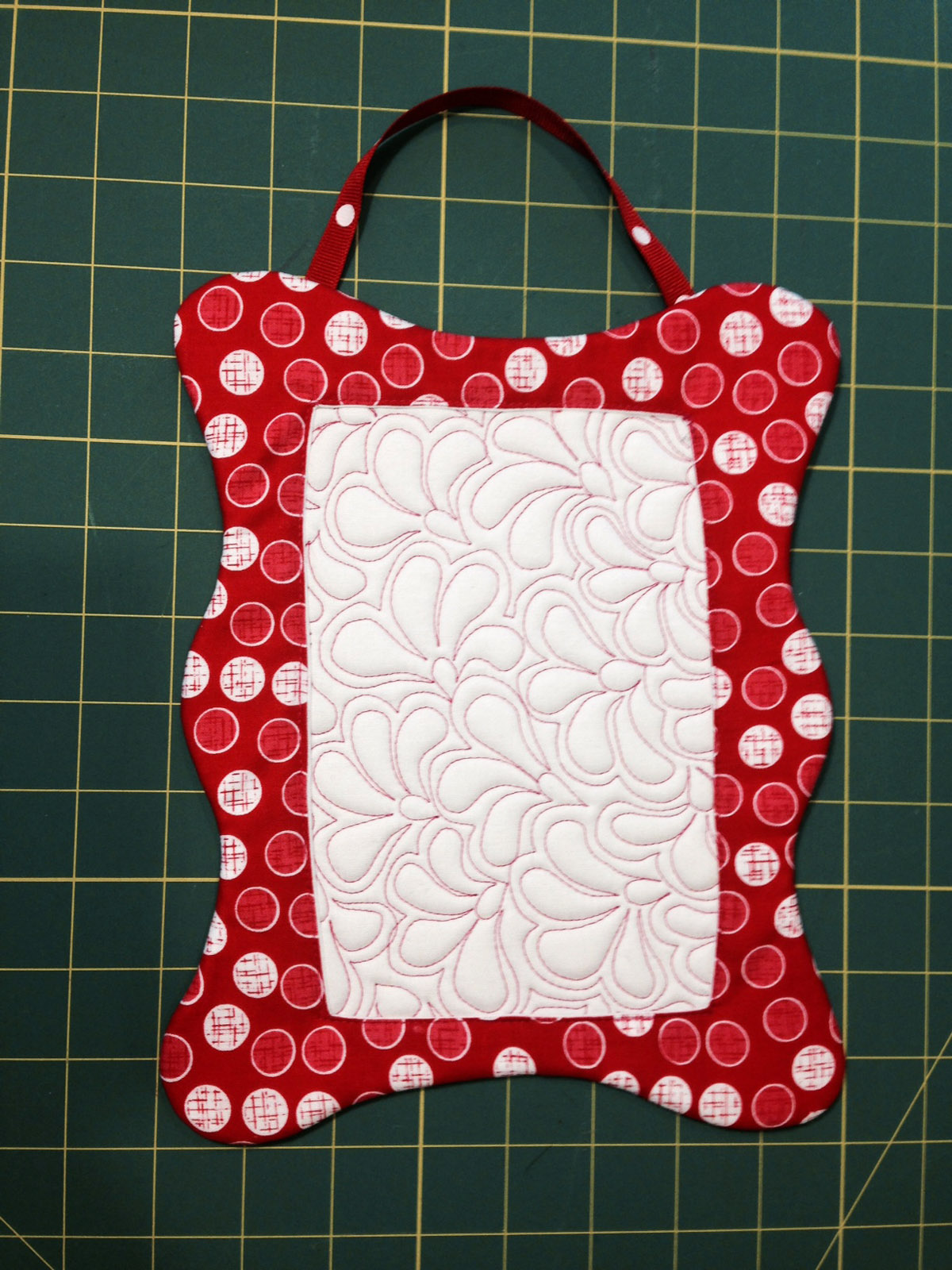 Pin Pal Frame - WeAllSew