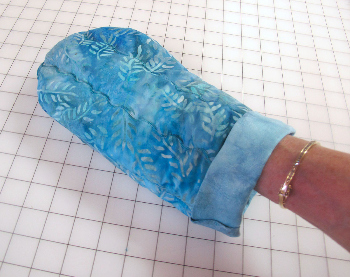 DIY Hand Therapy Mitts - WeAllSew