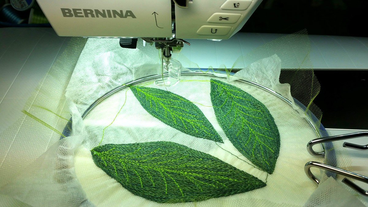 Free-Motion Stitched Fall Leaves - WeAllSew