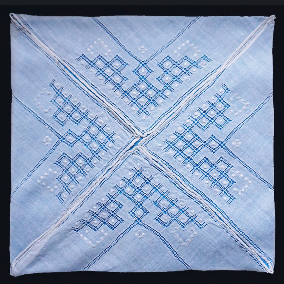 5 Ways to Upcycle Vintage Linens - WeAllSew