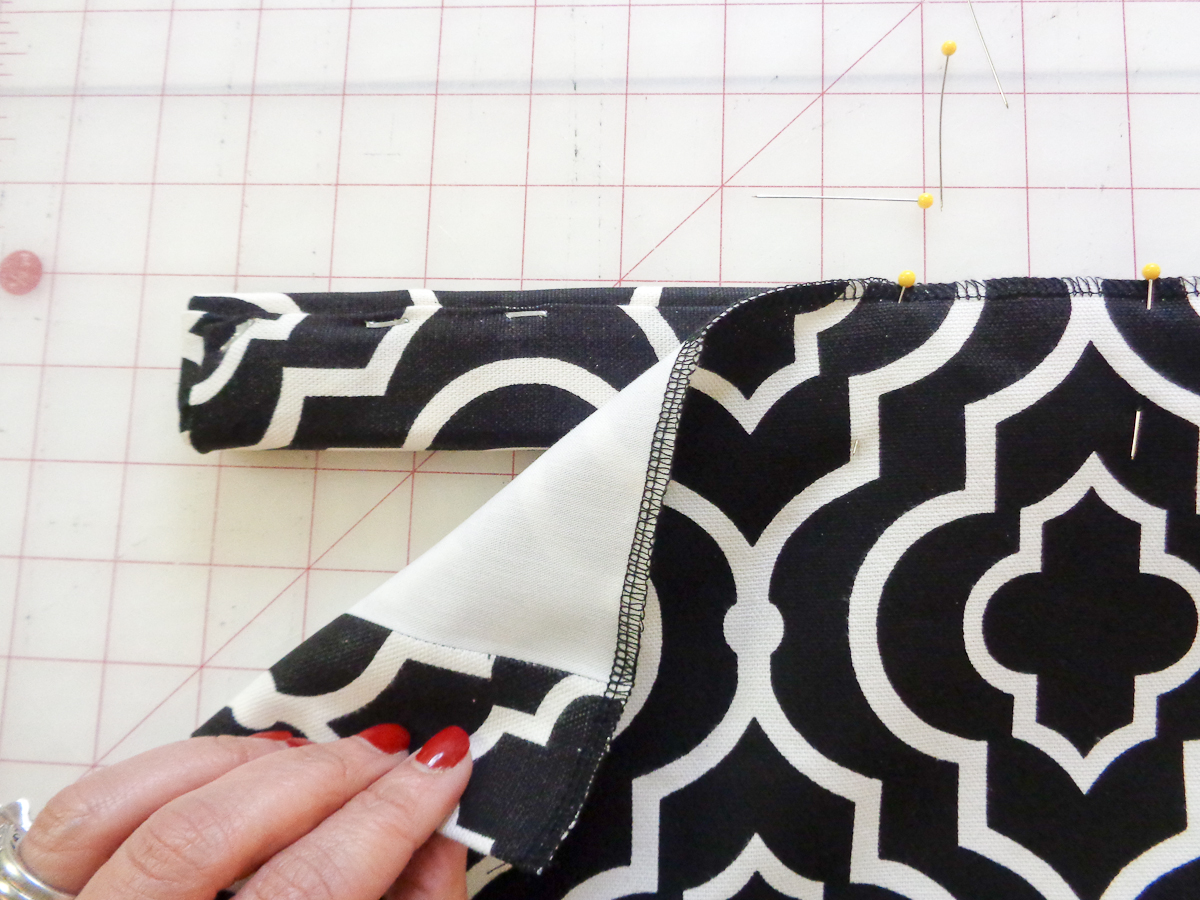 Roman Shade Tutorial - WeAllSew