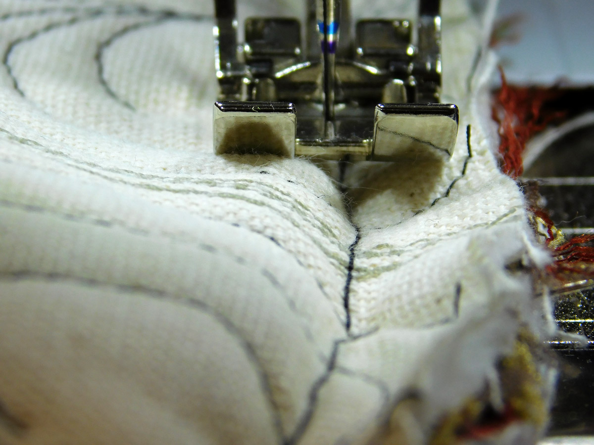 Tips for Sewing Bulky Fabrics - WeAllSew