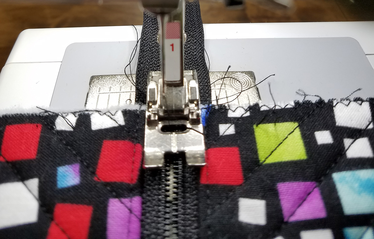 Square in a Square Zipper Bag - WeAllSew