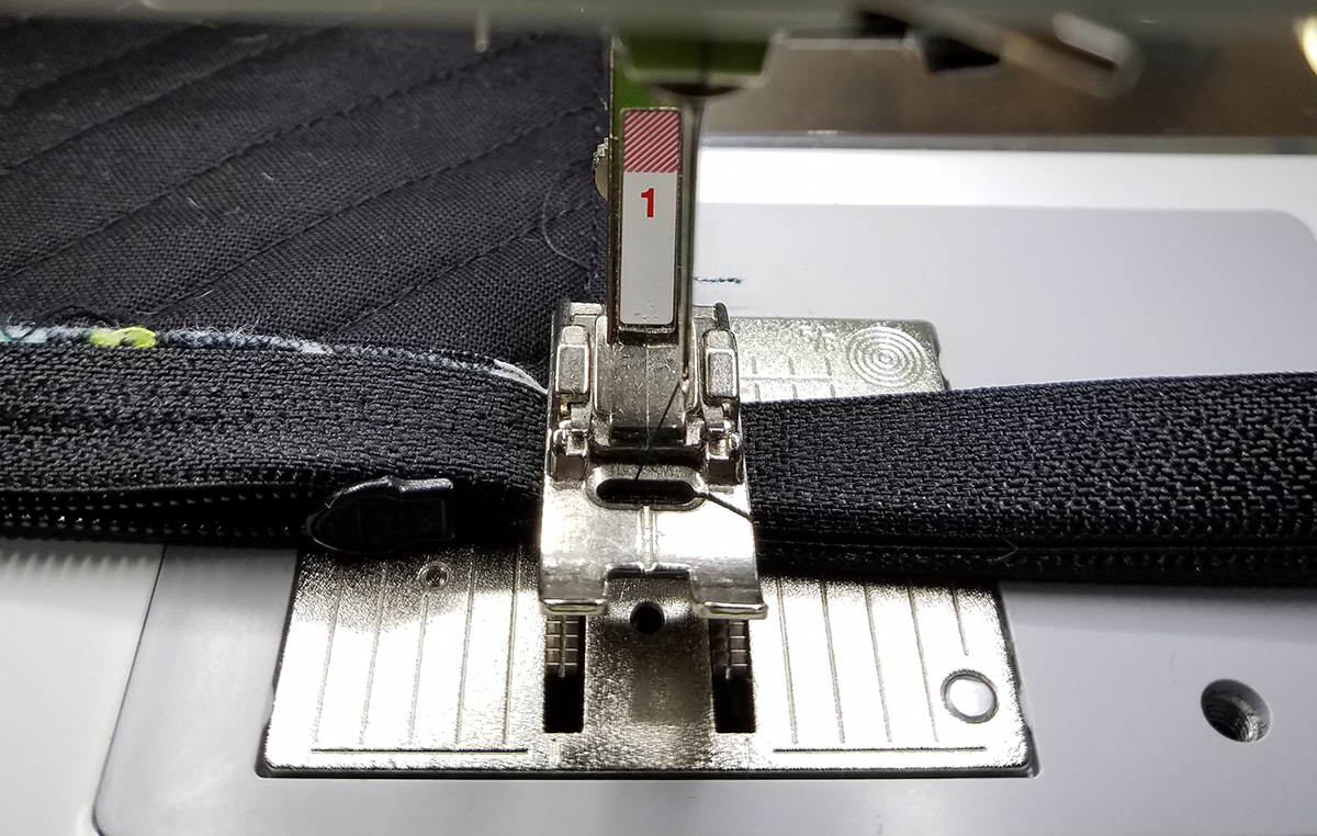 Square in a Square Zipper Bag - WeAllSew