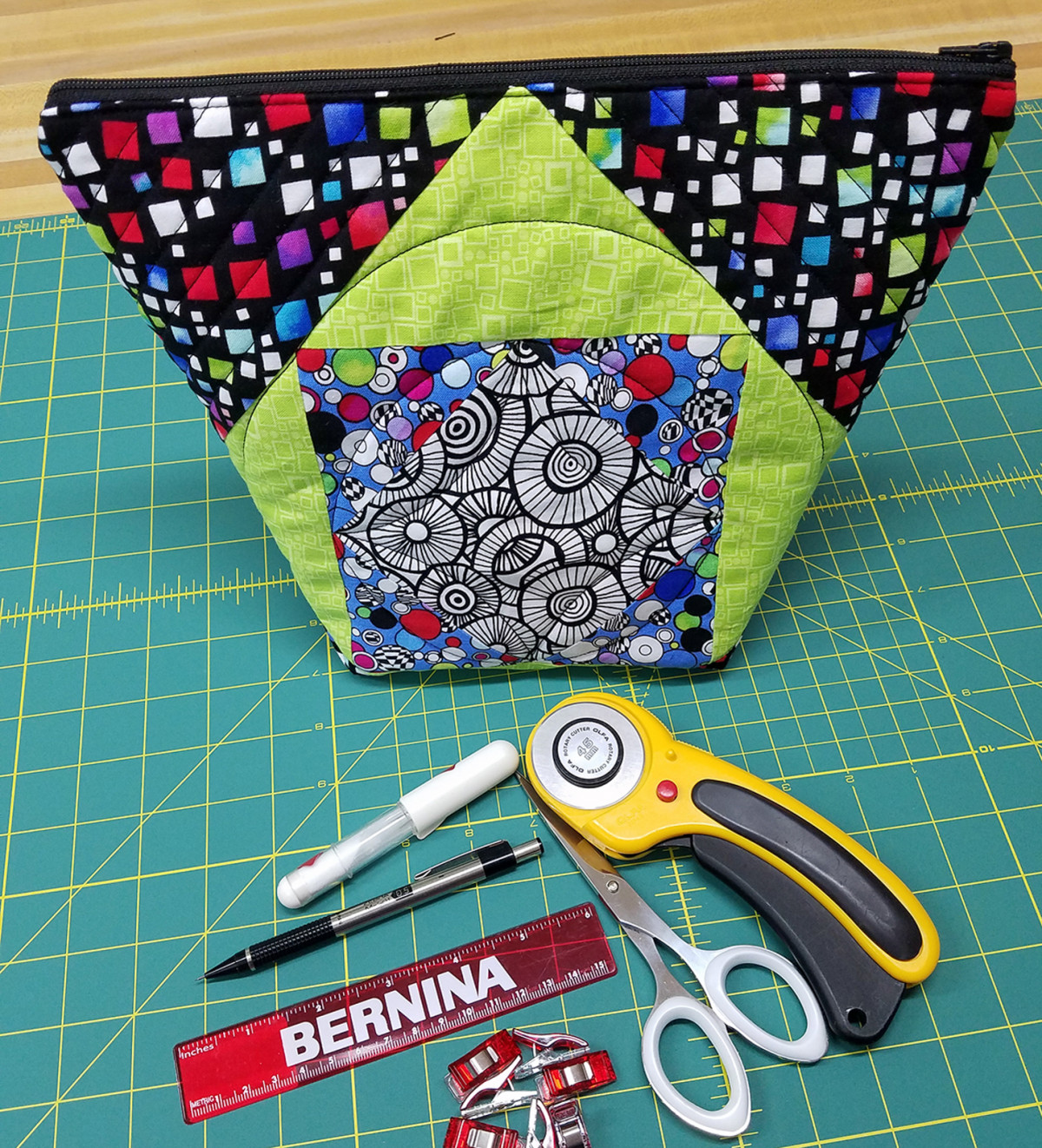 Square in a Square Zipper Bag - WeAllSew