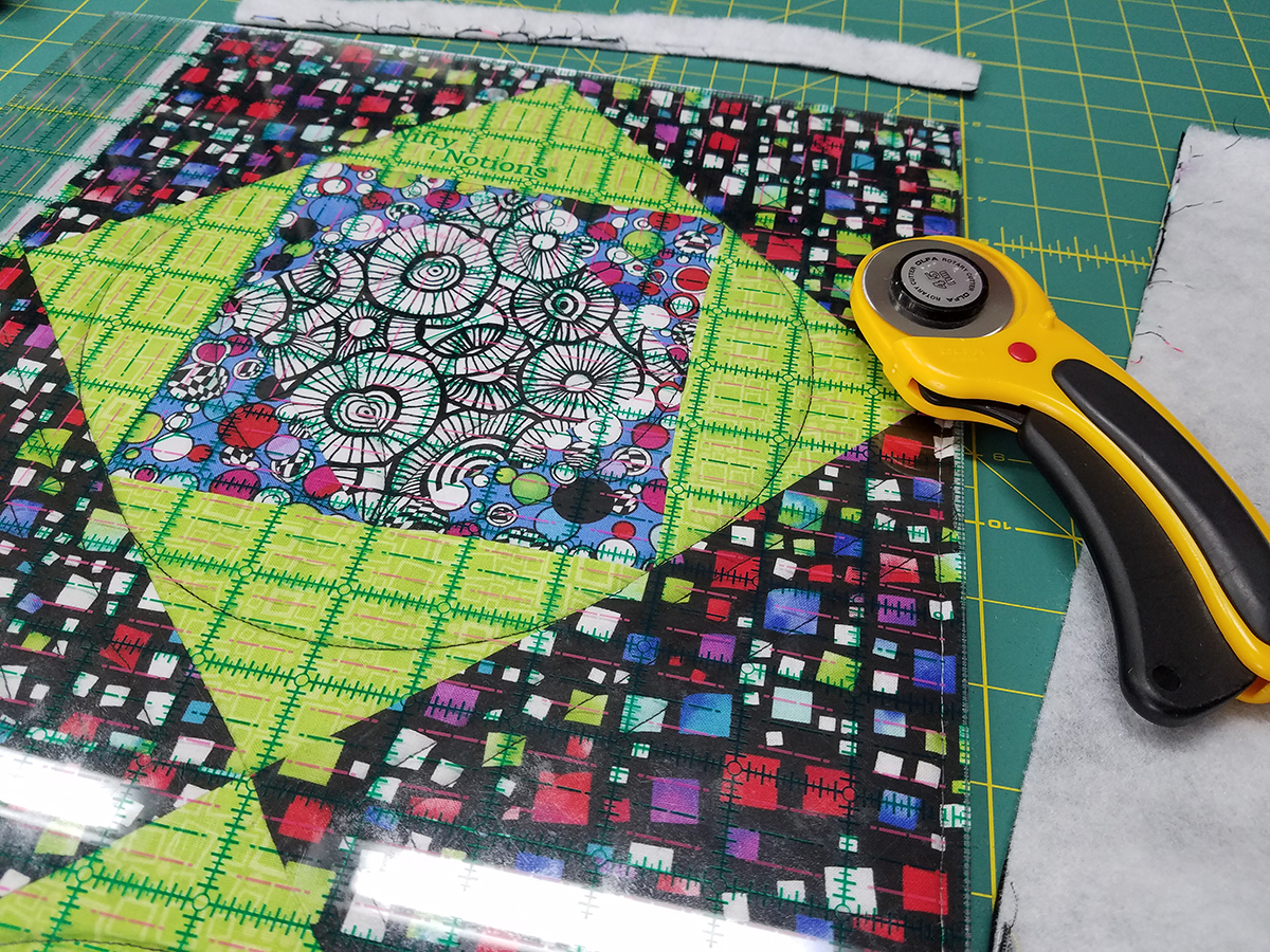 Square in a Square Zipper Bag - WeAllSew