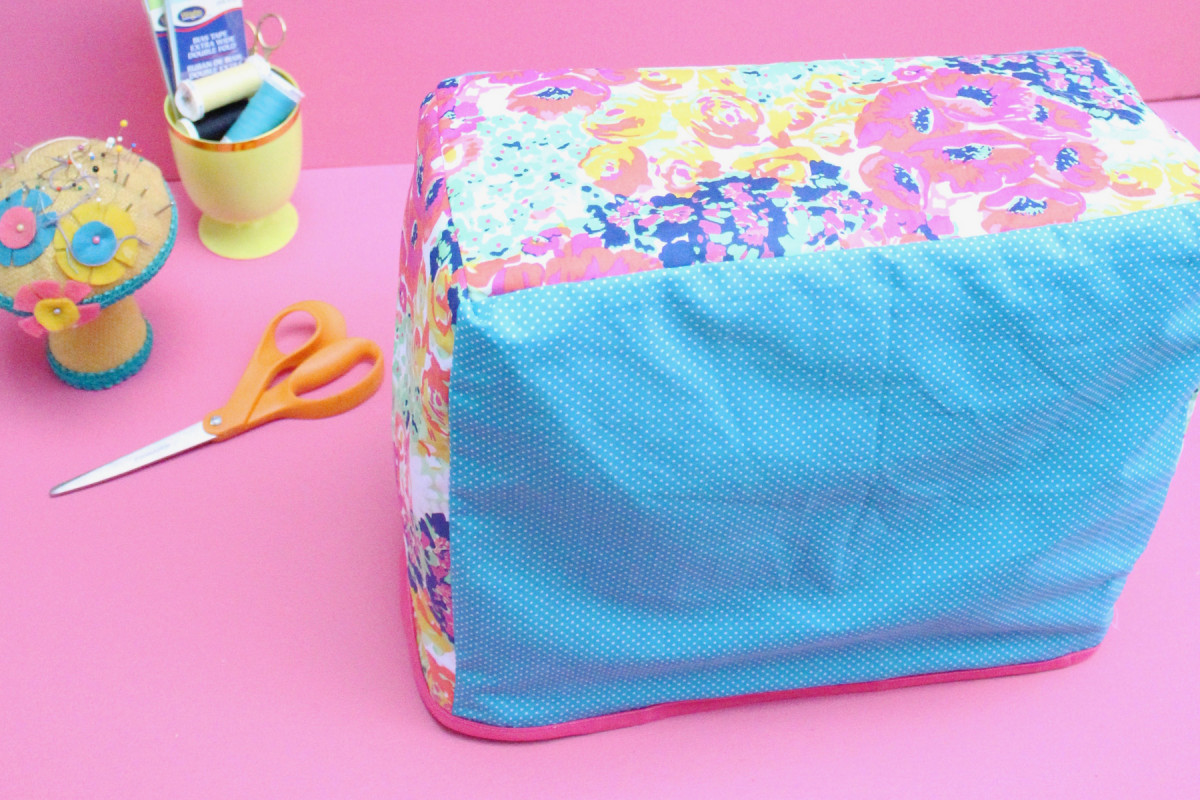 Reversible sewing machine cover - WeAllSew