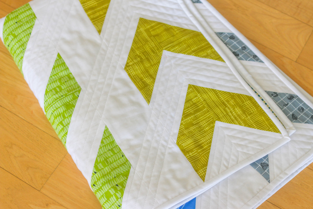 Arrow Baby Quilt with HST's Plus a Giveaway! - WeAllSew