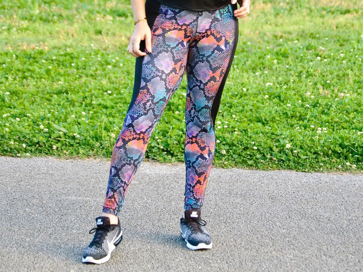 Activewear Sewn with a 2-Thread Flatlock Overlock Stitch - WeAllSew