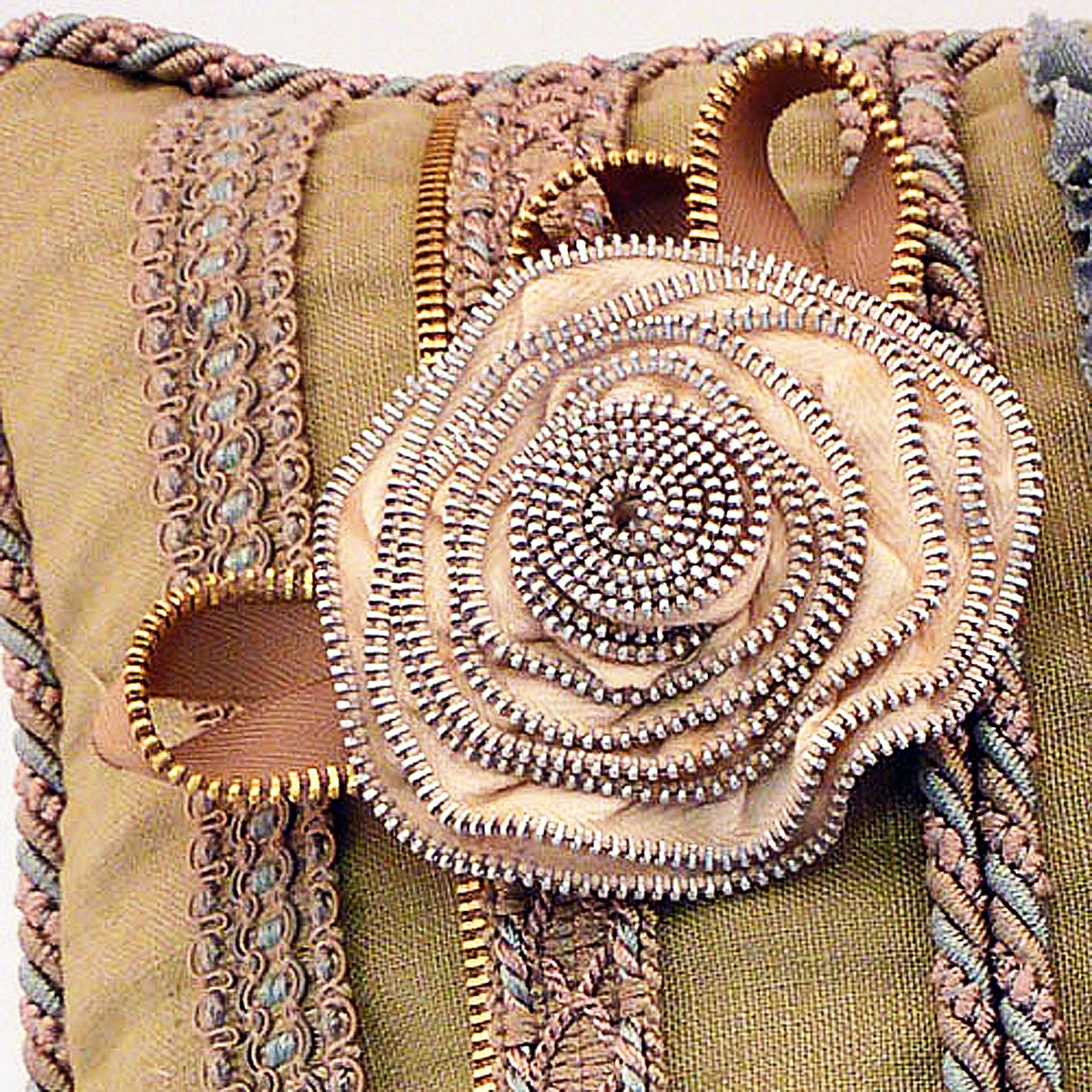 Zipper Tips and Techniques - WeAllSew