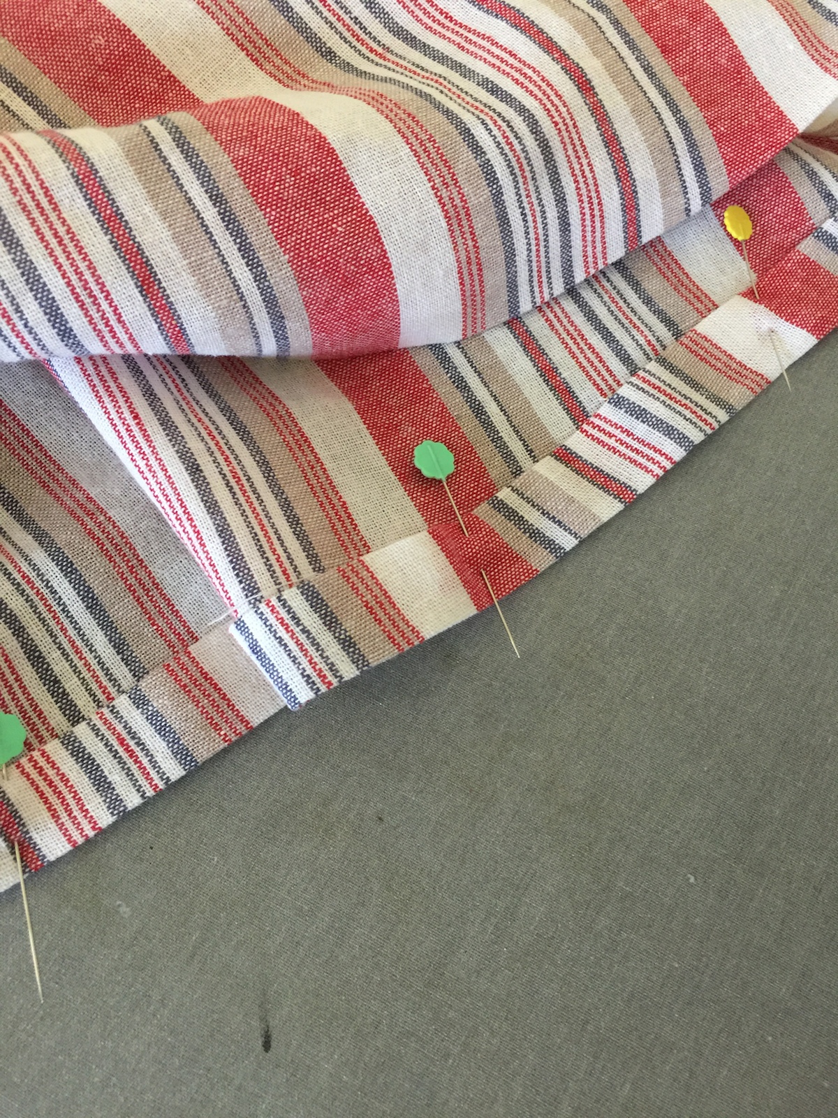 How To Sew a Womens Boxy Gathered Top - WeAllSew