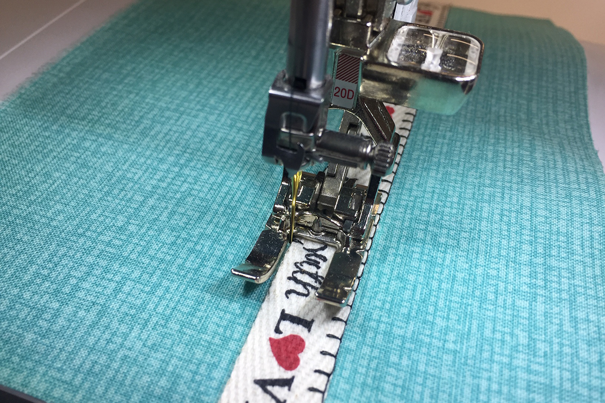 BERNINA Features: 11 Needle Positions - WeAllSew