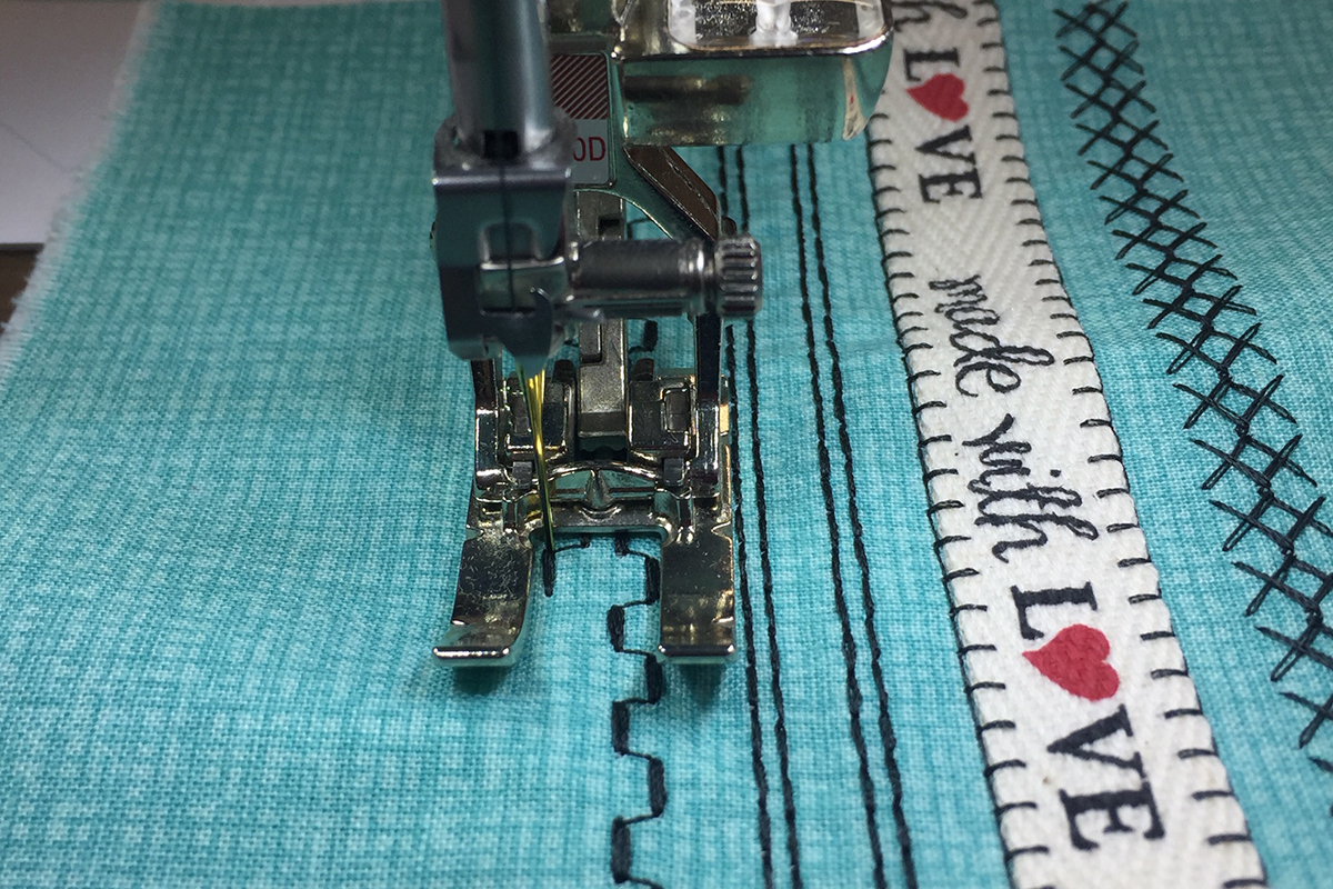 BERNINA Features: 11 Needle Positions - WeAllSew