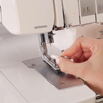 DIY_Wire-edged_Ribbon_needle_threading - WeAllSew