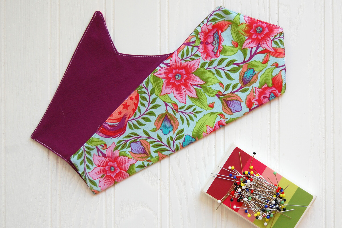 Scissors Case Tutorial - WeAllSew