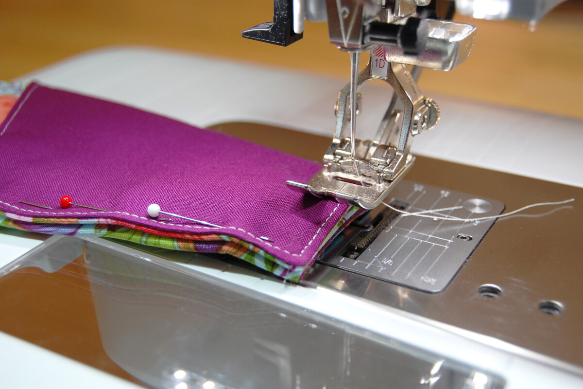 Scissors Case Tutorial - WeAllSew