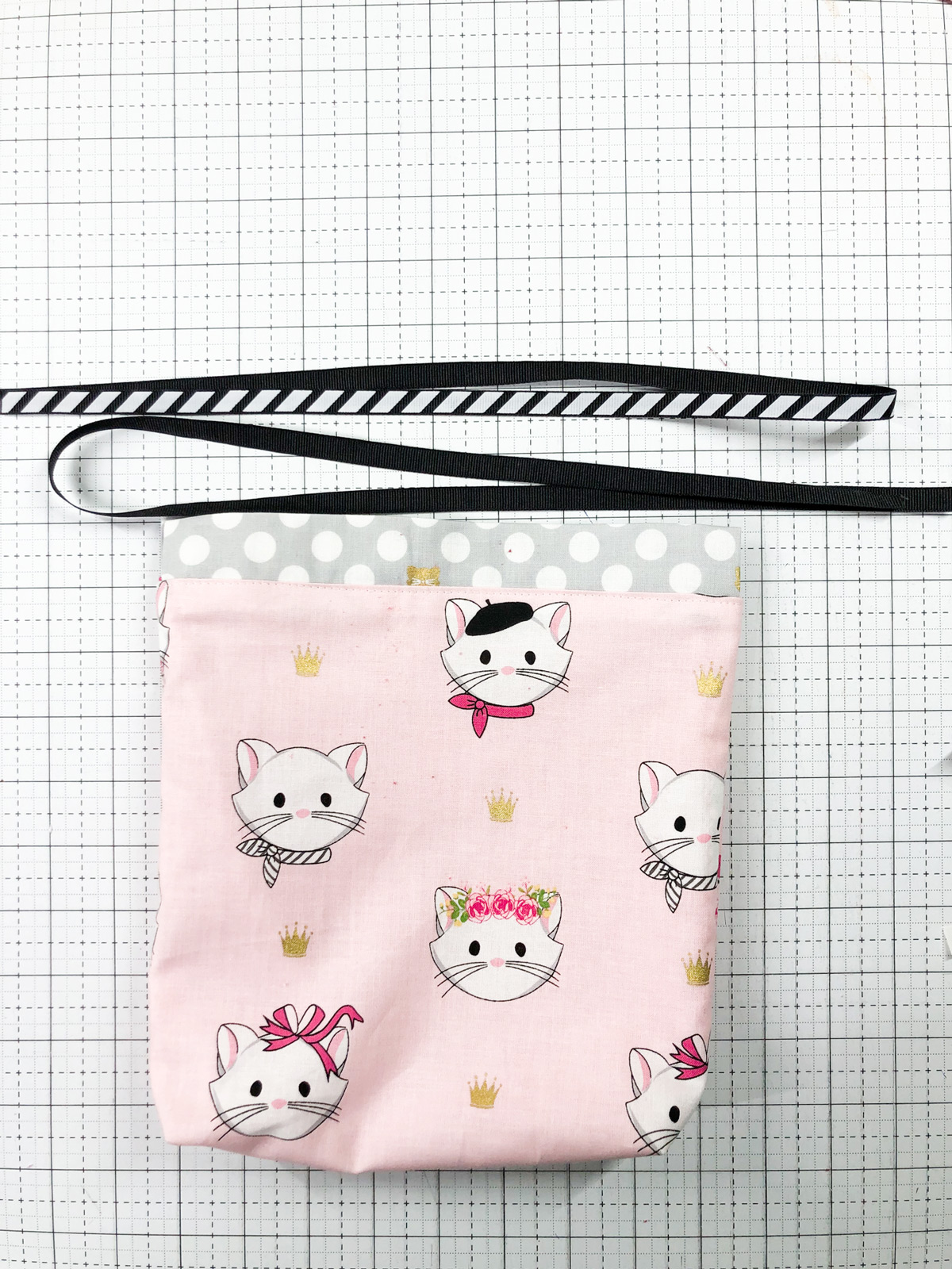 Pre-cut Friendly Drawstring Bag Tutorial - WeAllSew