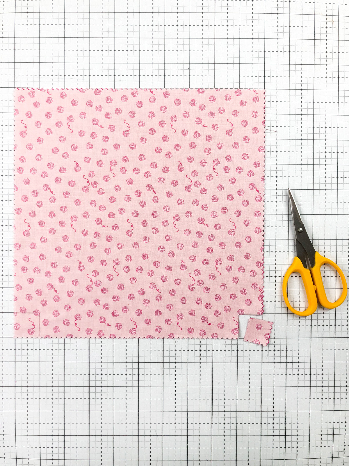 Pre-cut Friendly Drawstring Bag Tutorial - WeAllSew