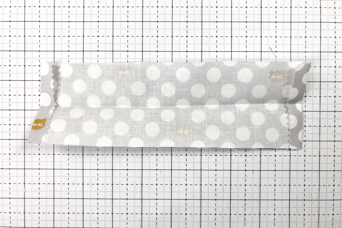 Pre-cut Friendly Drawstring Bag Tutorial - WeAllSew