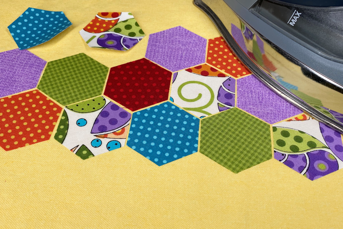 Hexagon Appliqué with Clear Foot #34/34C/34D - WeAllSew