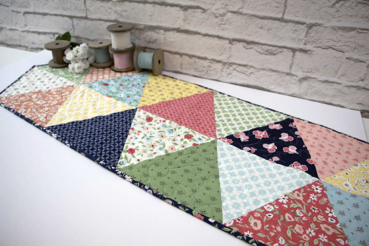 Equilateral Triangle Table Runner - WeAllSew