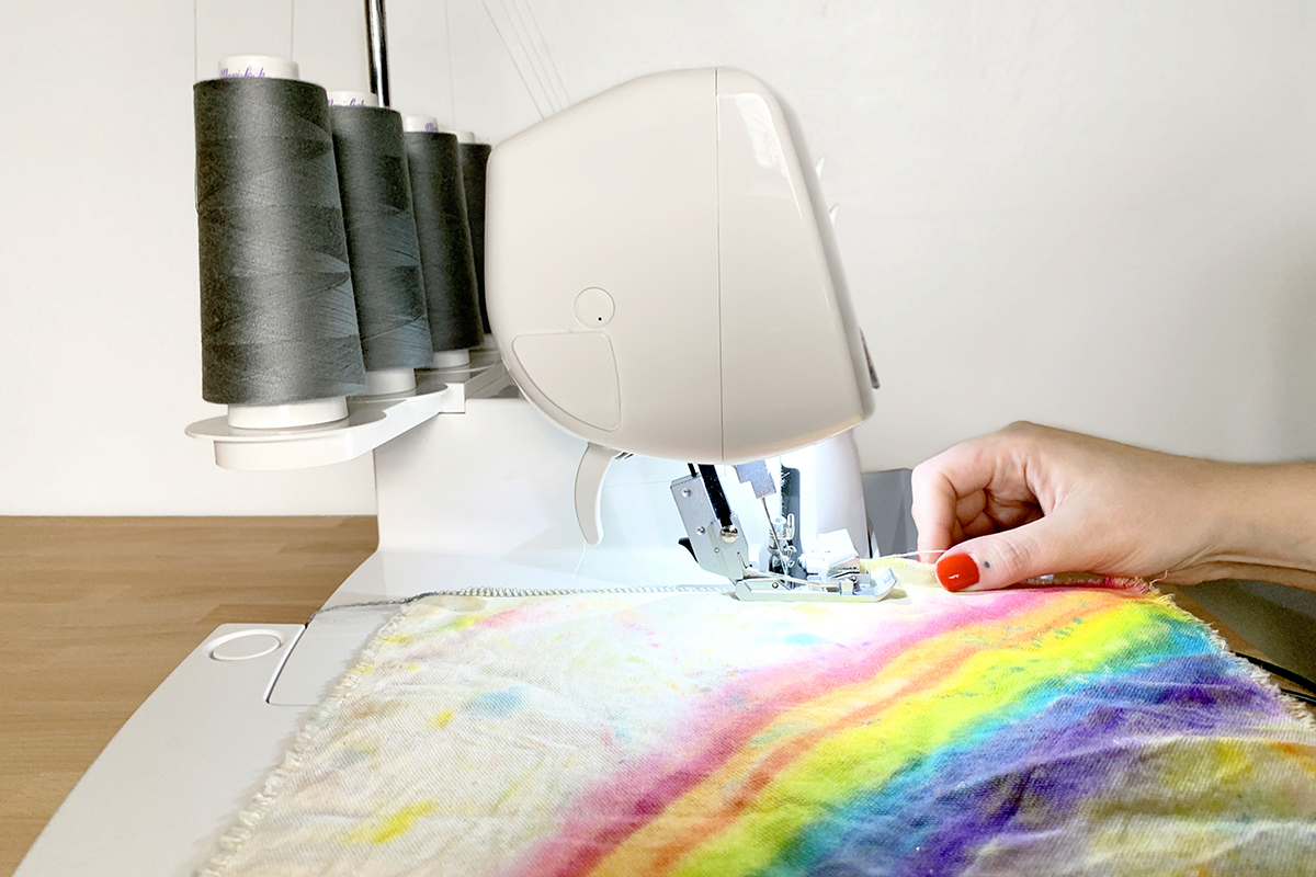 Overlocker for Beginners: Introducing Sergers - WeAllSew