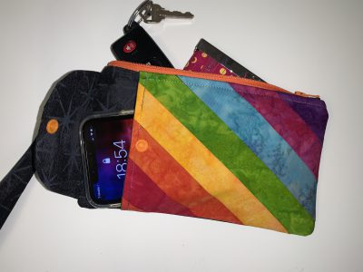 Pretty Pieced Cellphone Wristlet - WeAllSew