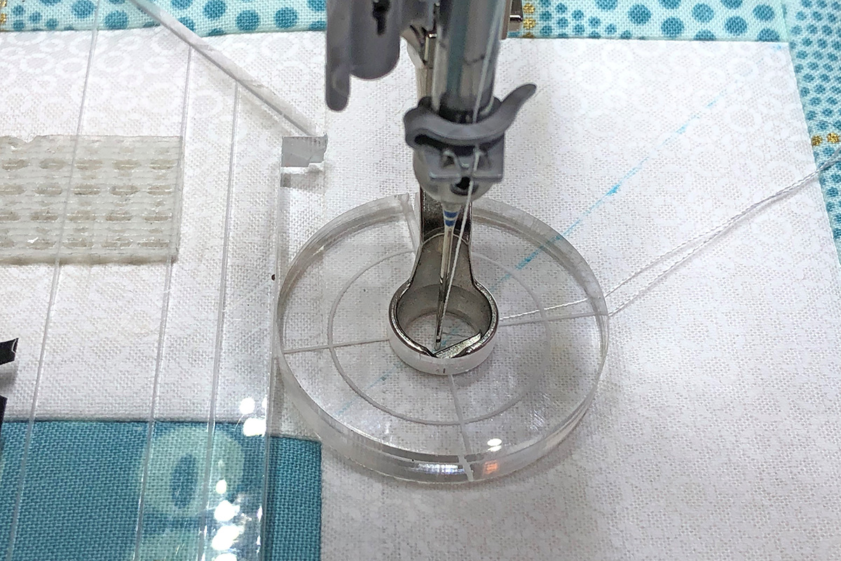 Rulerwork for Beginners, Part 3: Stitching Circles - WeAllSew