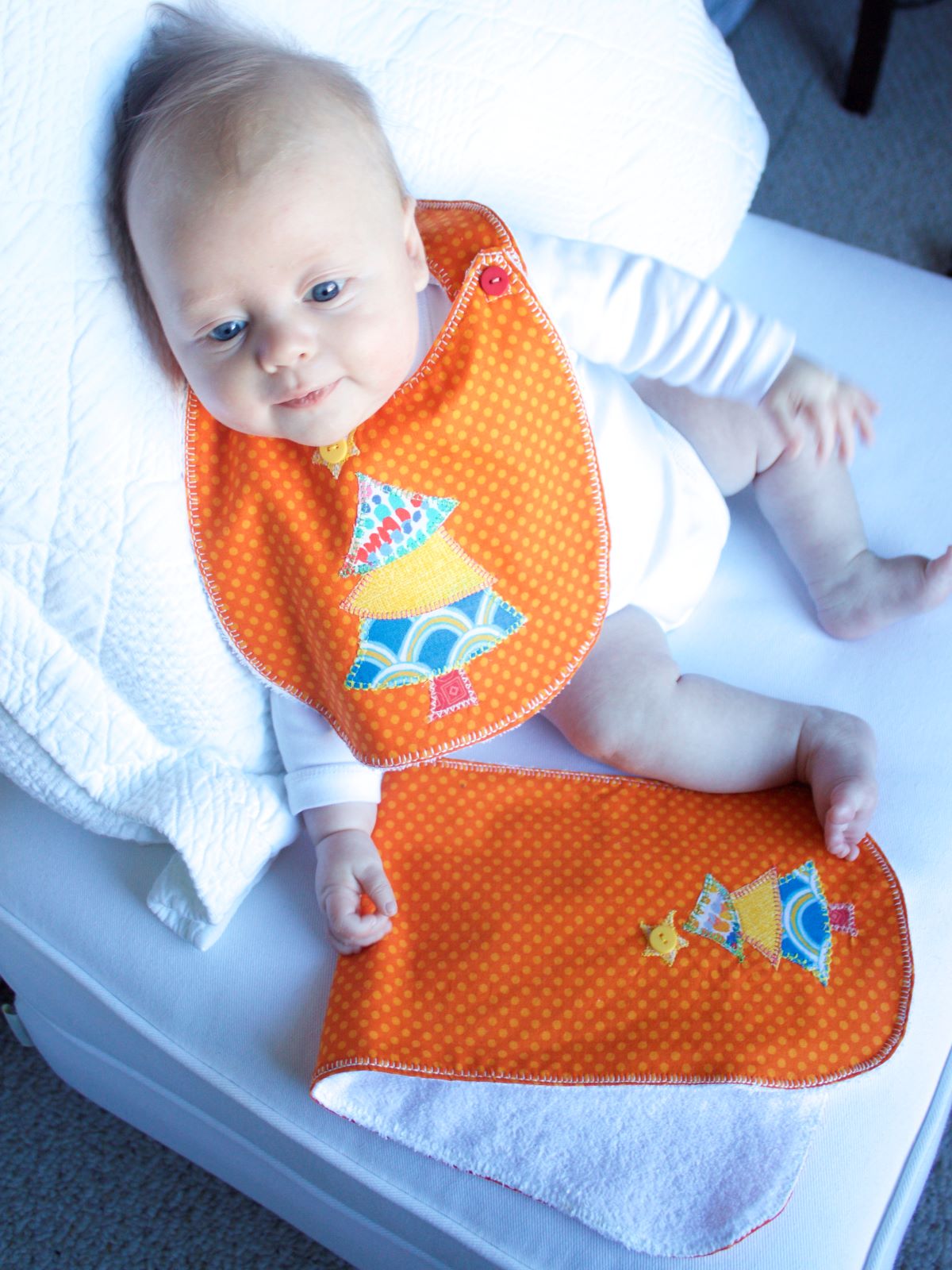 Quick Appliquéd Baby Bib and Matching Burp Cloth Set - WeAllSew