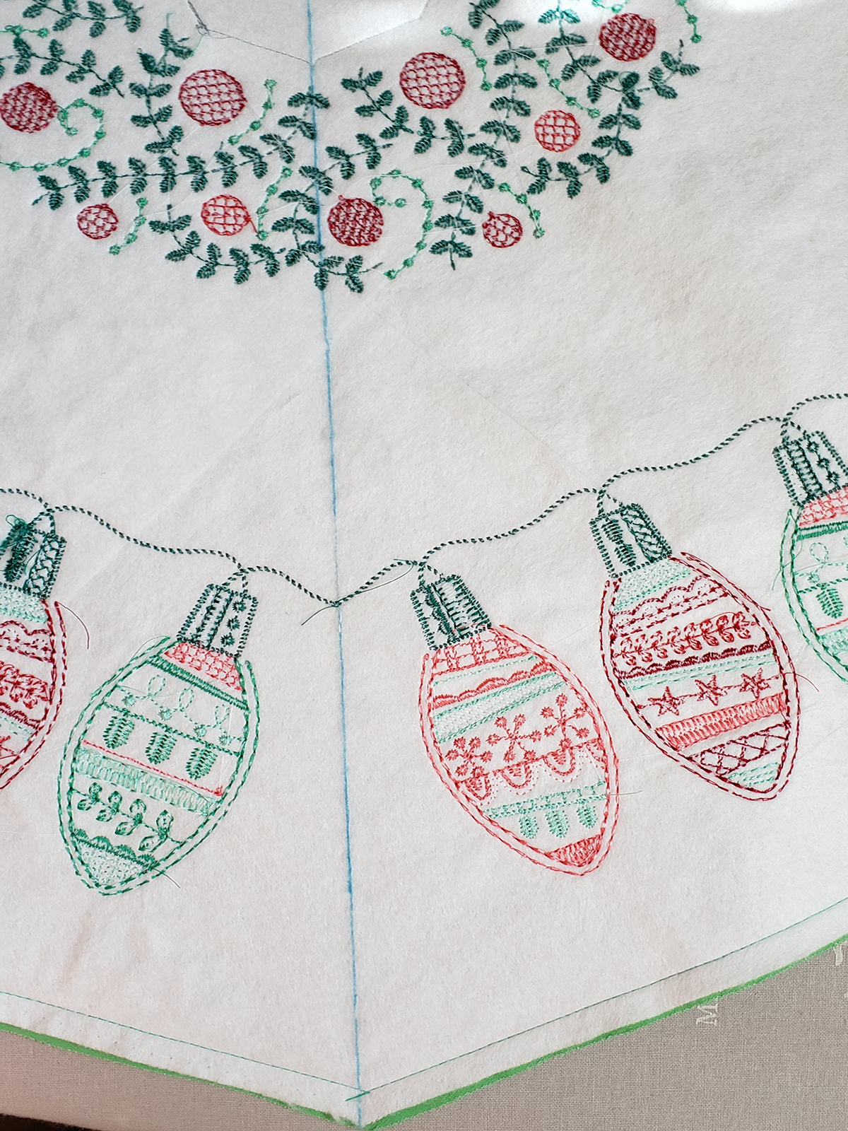 How to Embroider an Octagon Tree Skirt - WeAllSew