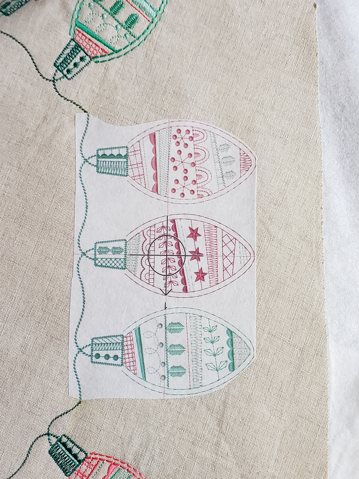 How to Embroider an Octagon Tree Skirt - WeAllSew