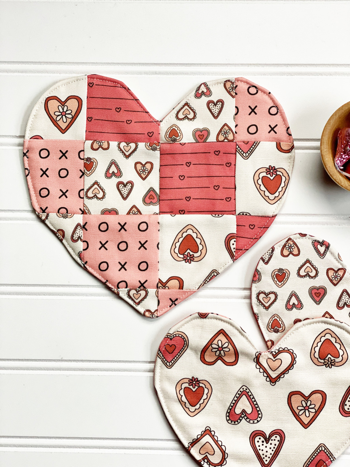 Mug Rug Sewing Tutorial | Valentine's Day Projects | WeAllSew