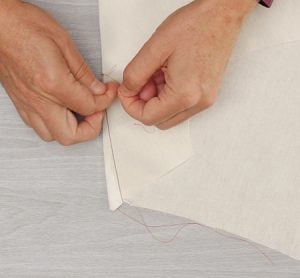 Tutorial: Learn How to Sew a Dart - Made to Create | WeAllSew