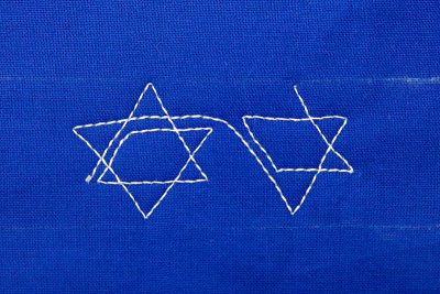 How to Free-motion Quilt a Star of David Motif - WeAllSew