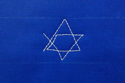 How to Free-motion Quilt a Star of David Motif - WeAllSew