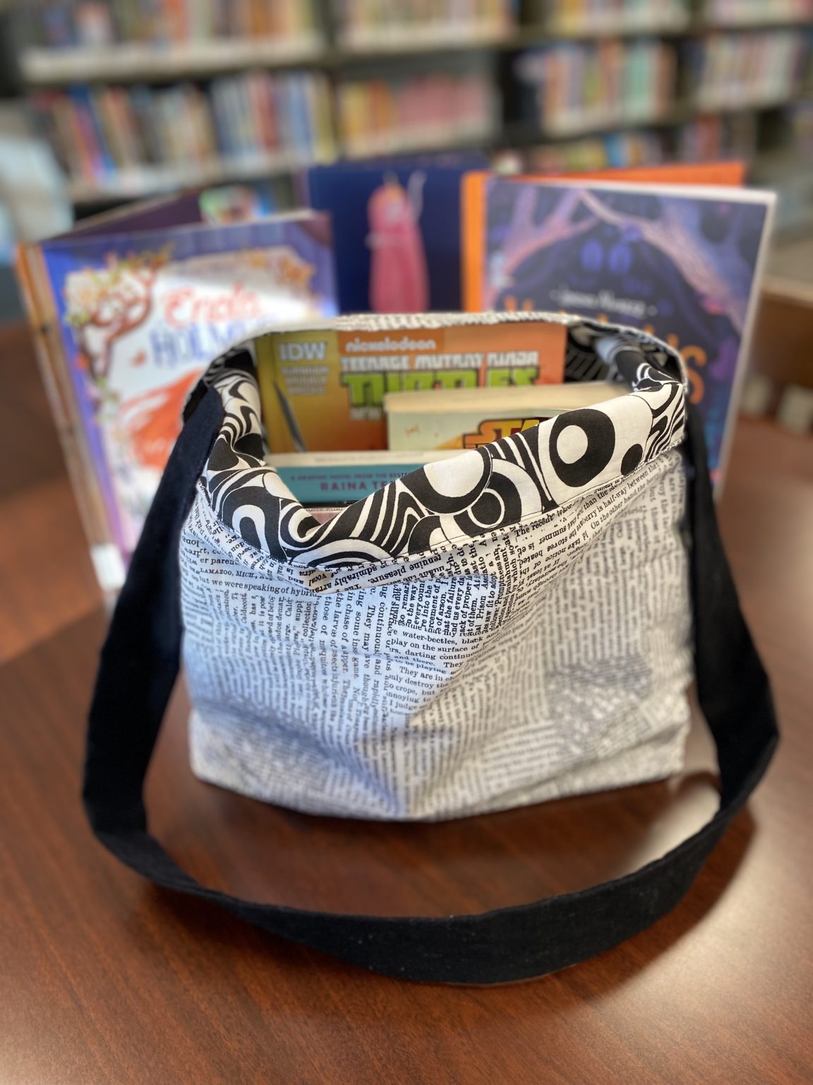How to Sew a Library Book Bag - WeAllSew