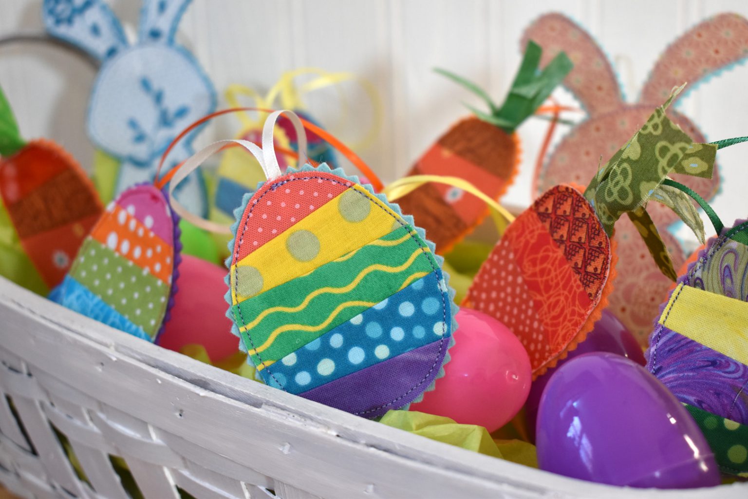 How to Sew Easter Ornaments - WeAllSew