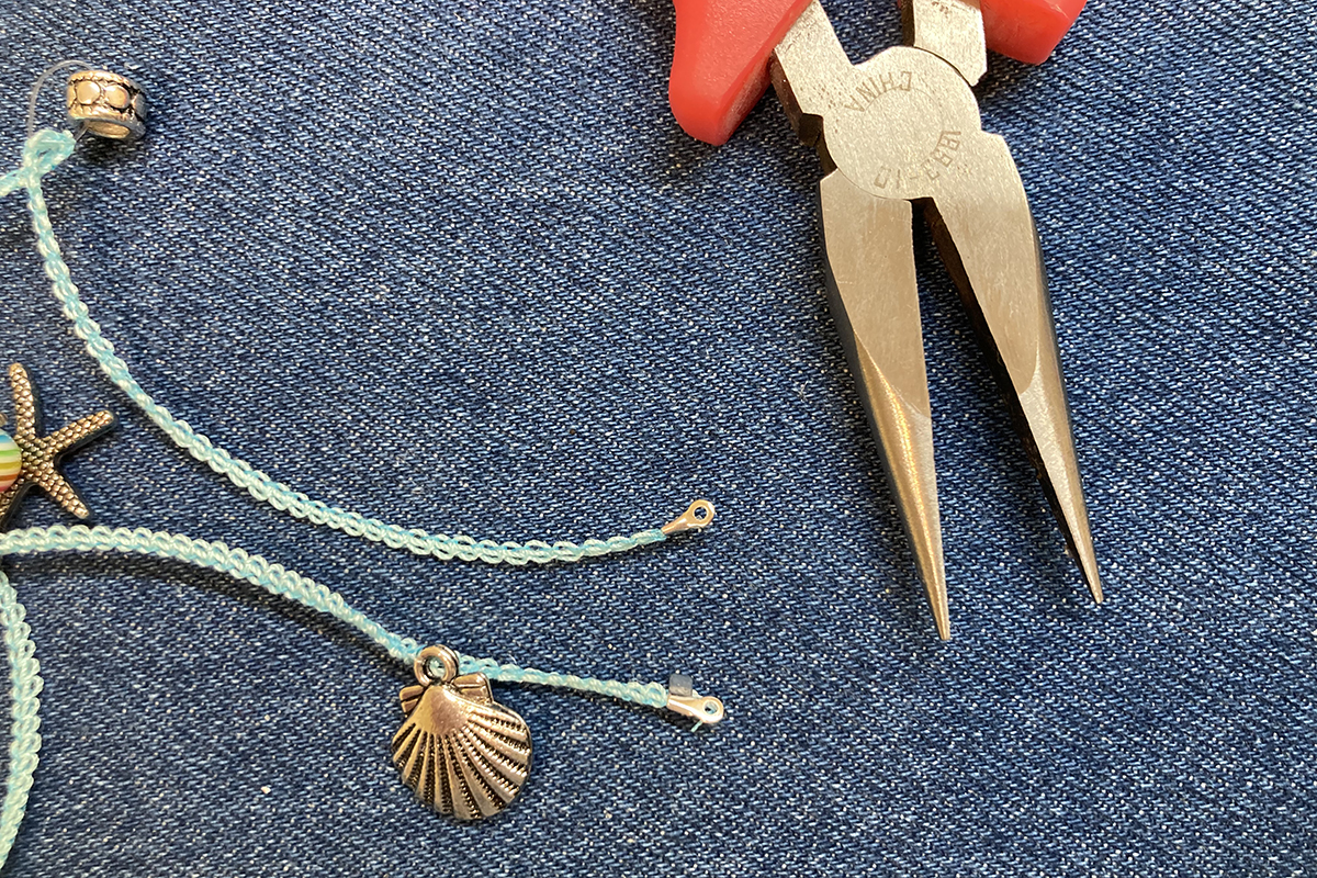 How to Make Overlocker Jewelry - WeAllSew