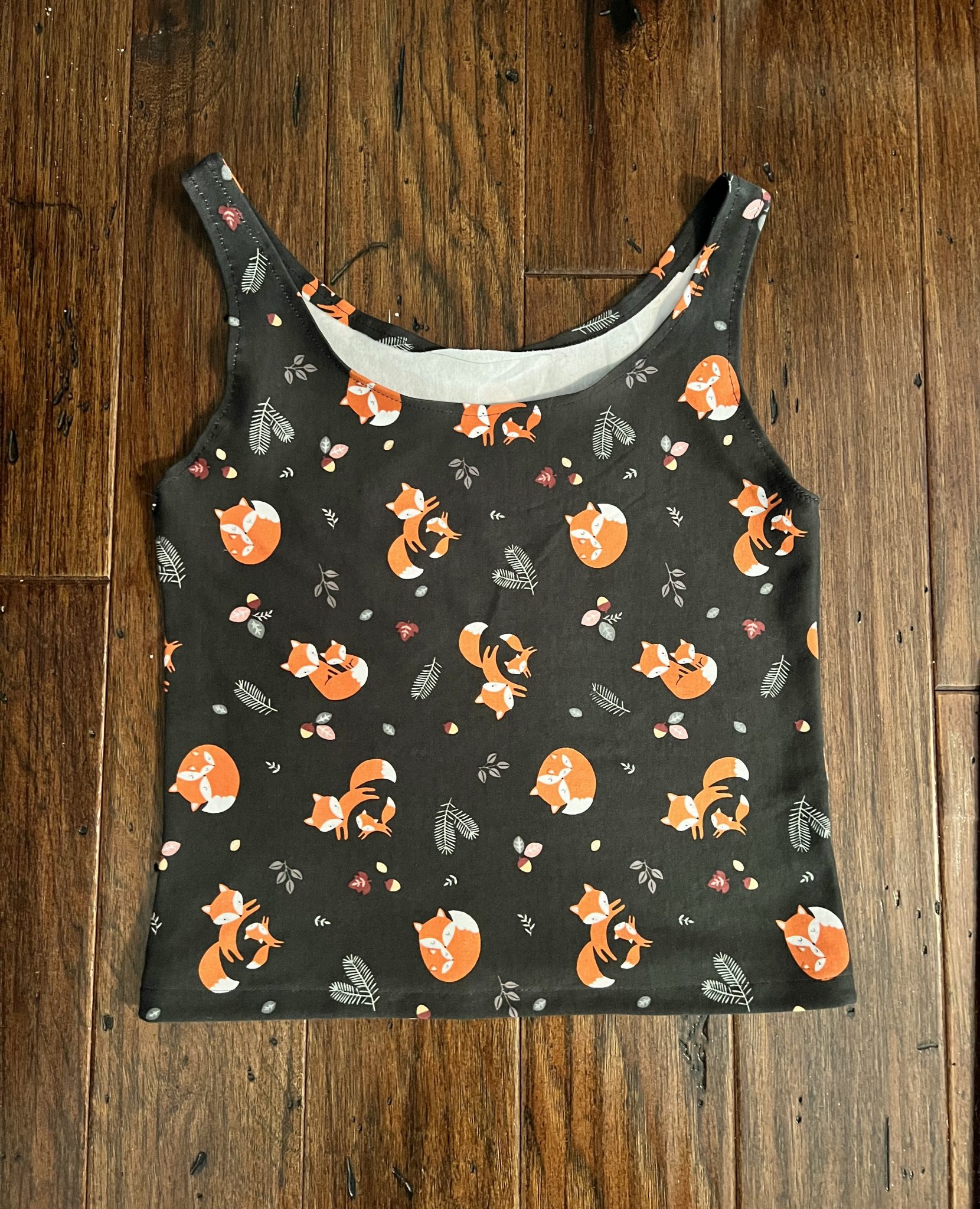 Fox Tank - WeAllSew