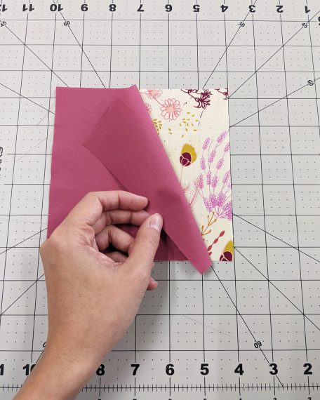 How to Make an Autumn Table Runner - WeAllSew