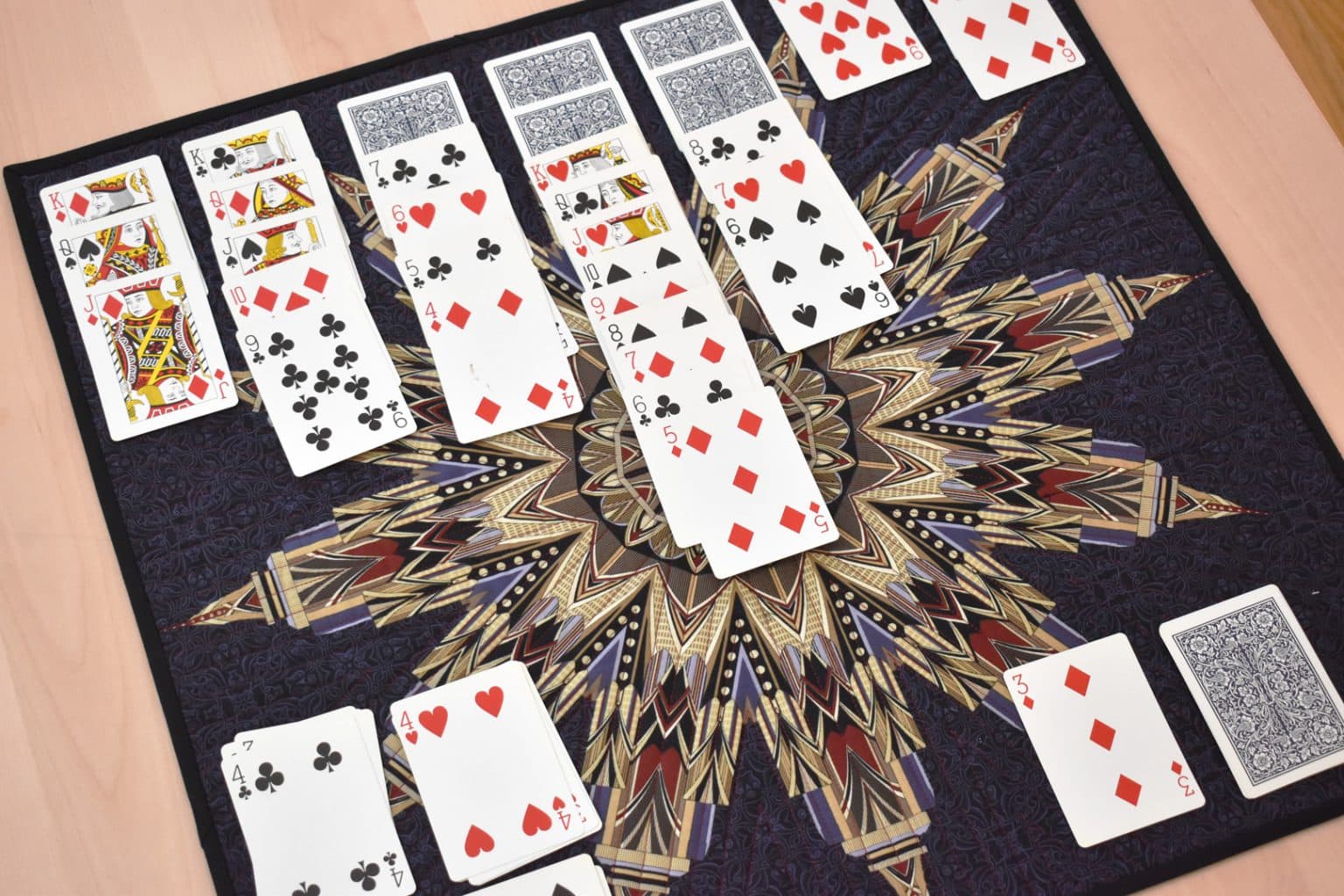 How to Make a Portable Playing Card Mat – Stitchin Heaven