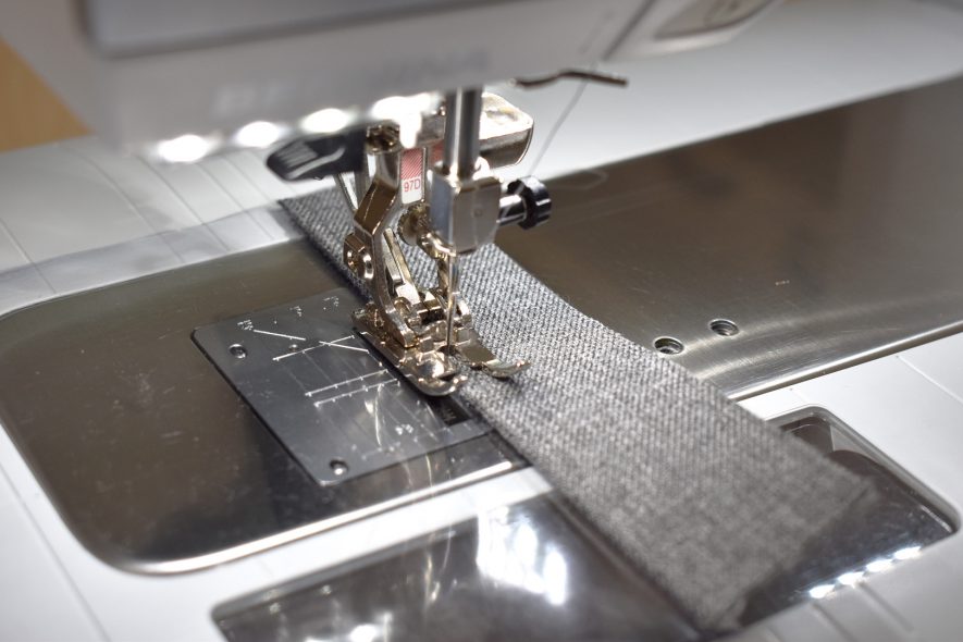 Pin Display Bag Tutorial by Erika Mulvenna 25 - WeAllSew