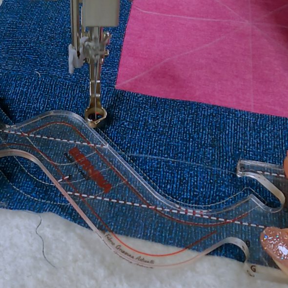 Rulerwork: BERNINA Cable Ruler - WeAllSew