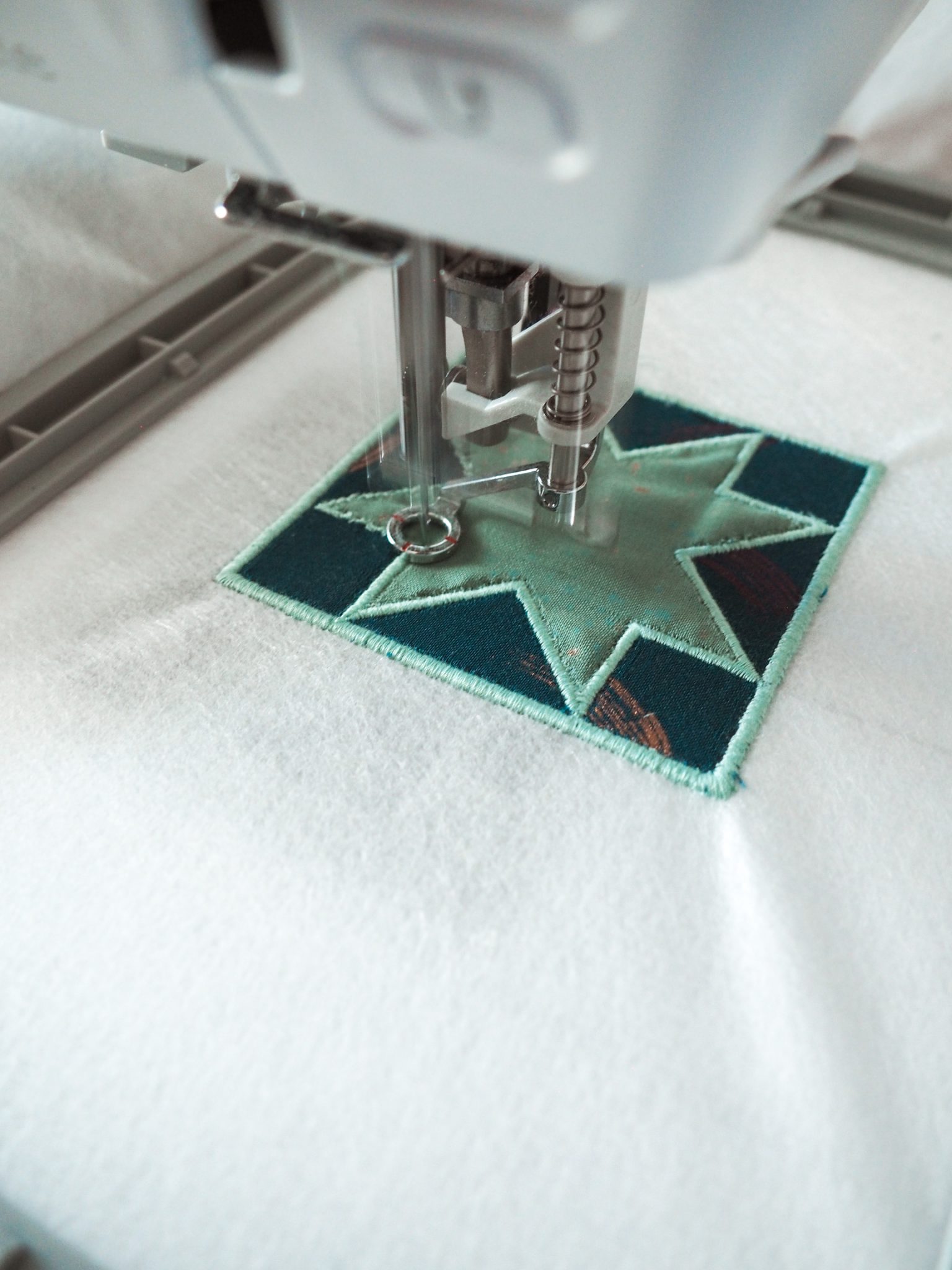 Appliqué Quilt Star Patch Tutorial - WeAllSew