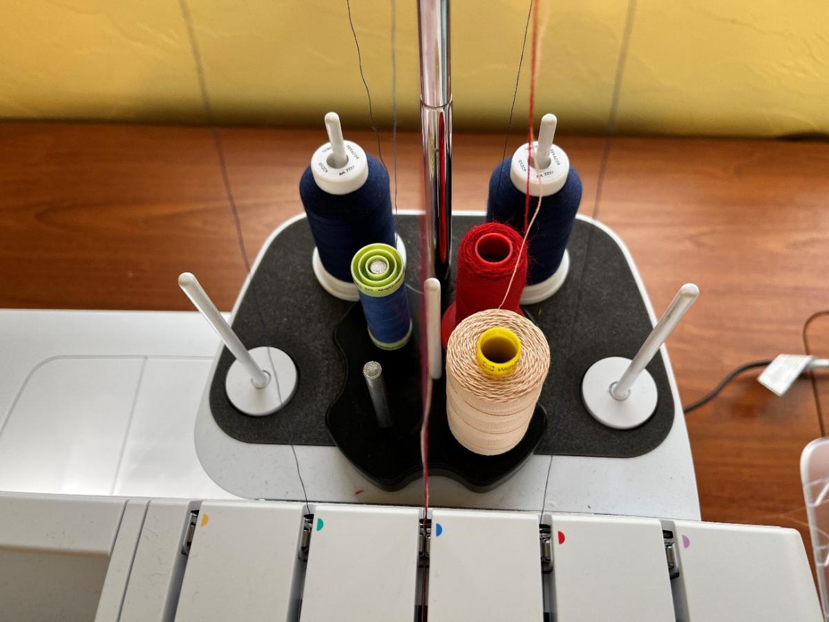 Decorative_Thread_Overlocker_20a_Tassel_Threads_BERNINA_WeAllSew_Blog ...