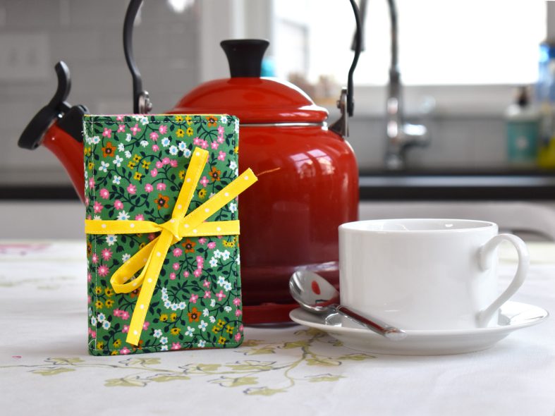 Tea Wallet Tutorial by Erika Mulvenna 00d - WeAllSew